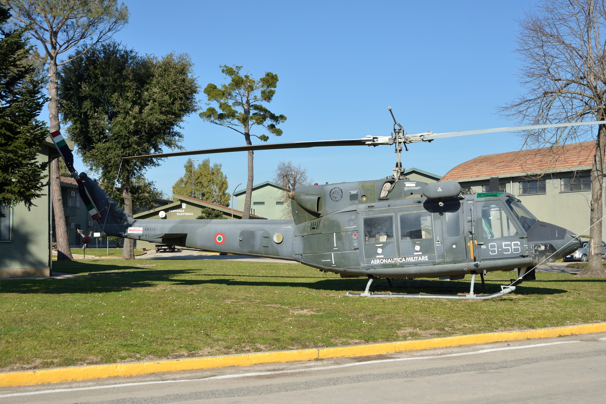 Agusta Bell HH-212ICO con MM 81156 a Grazzanise www.ihap.it